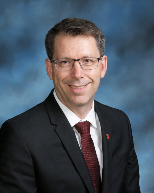 Howard Stribbell — The International School of Macao: 澳門國際學校